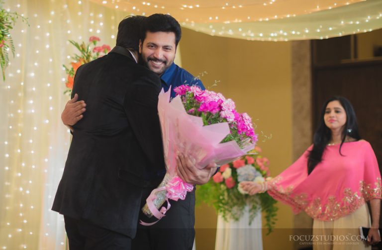 Celebrity Actor Ganesh Venkatram and Nisha Krishnan Wedding Reception ...