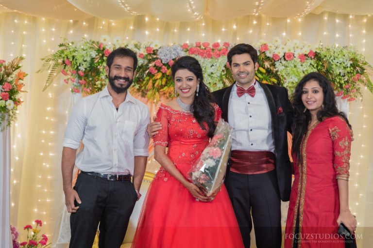 Celebrity Actor Ganesh Venkatram and Nisha Krishnan Wedding Reception ...